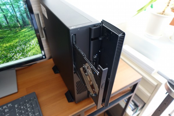 ESPRIMO WD2/E2(WD2/G3)実機レビュー：コンパクトなデスクトップPC/富士通FMVパソコン比較購入ガイド